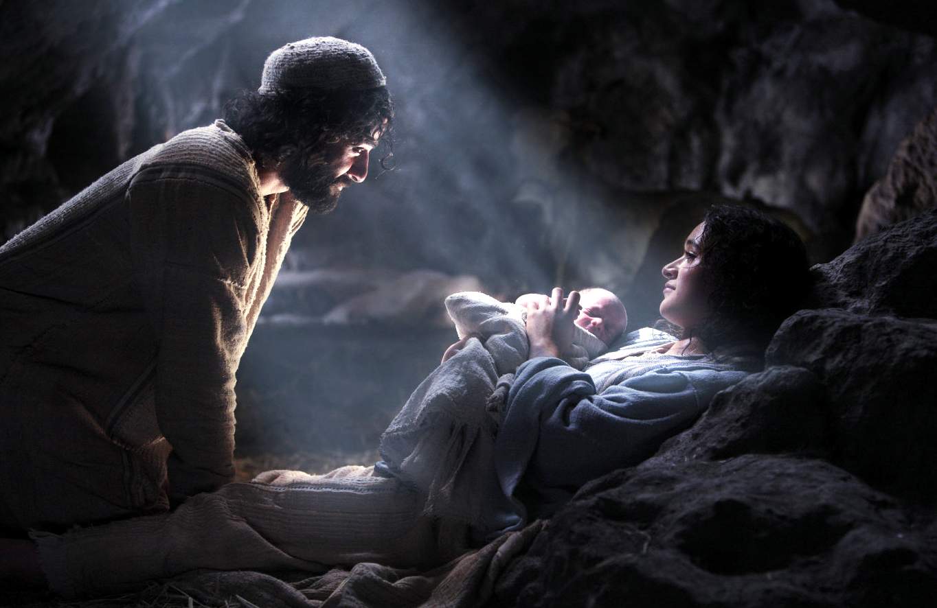 Christmas-Baby-Jesus-Wallpapers - Grace and Mimi